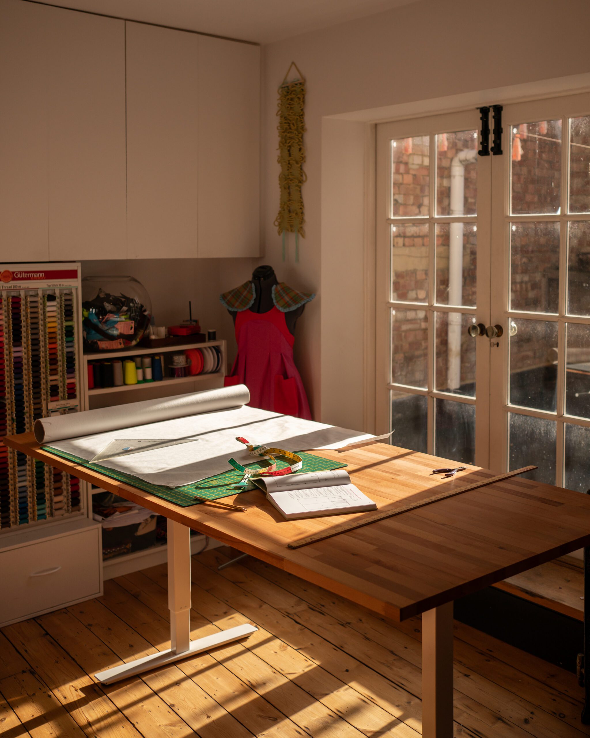 Hire - Cutting Table · Make Town